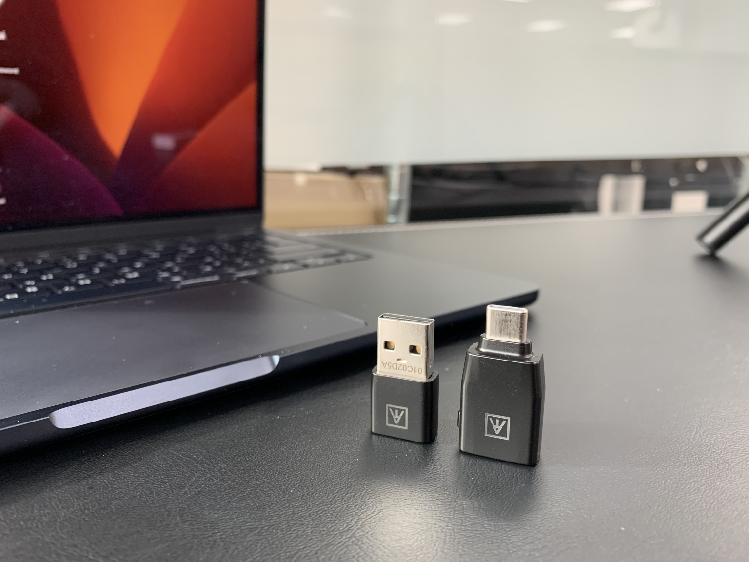 AuthenTrend FIDO2 Fingerprint Passkey – ATKey.Pro